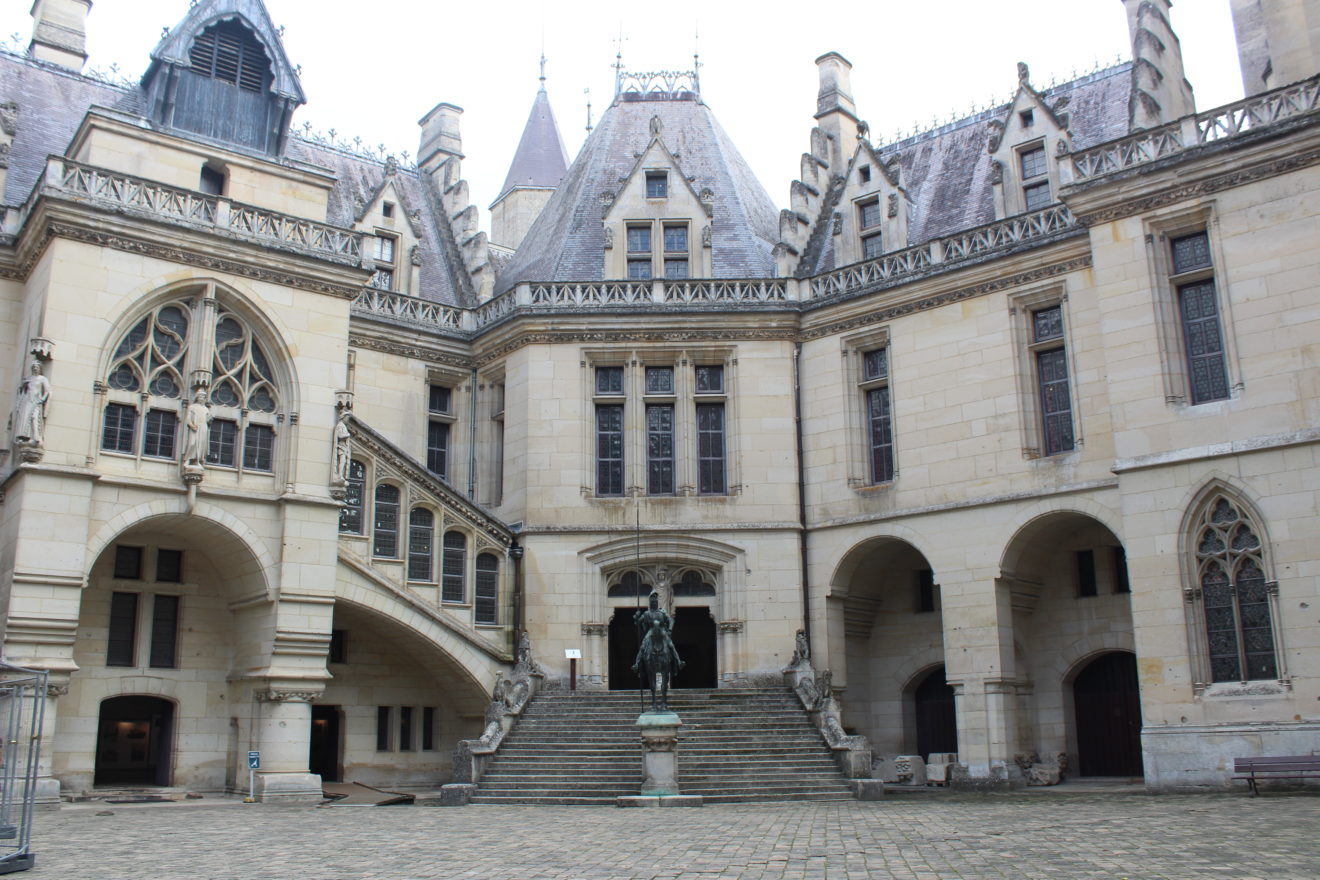 The Reinvented Beauty of Château de Pierrefonds - Story of a City